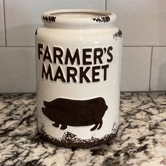 None | Kitchen | Large Farmers Market Pig Distressed Cream Brown ...